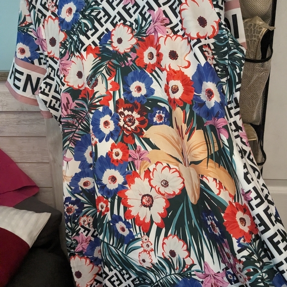 unbranded | Dresses | Beautifully Inspired Dress With Floral Design ...